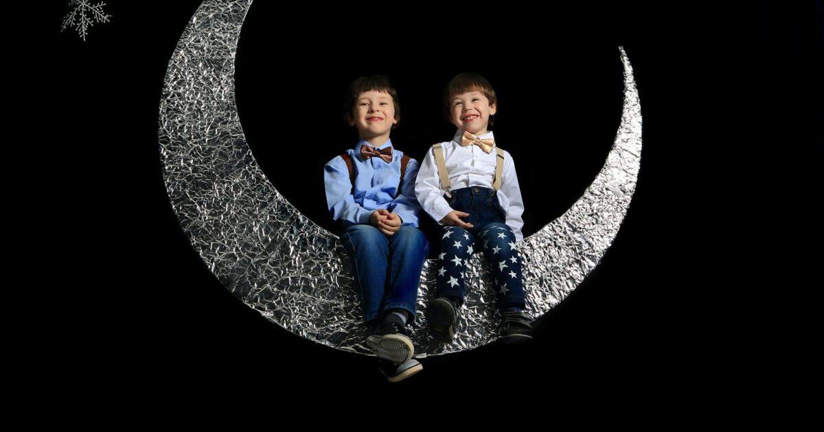 DIY Photo Booth For Kids Parties | Reason Future Tech